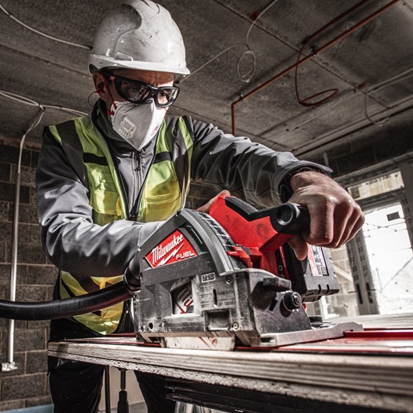 PLUNGE SAW M18FPS55-552P 18V 2x5.5Ah Ø165mm 55m - CUNHA & MENDES CUNHA LDA